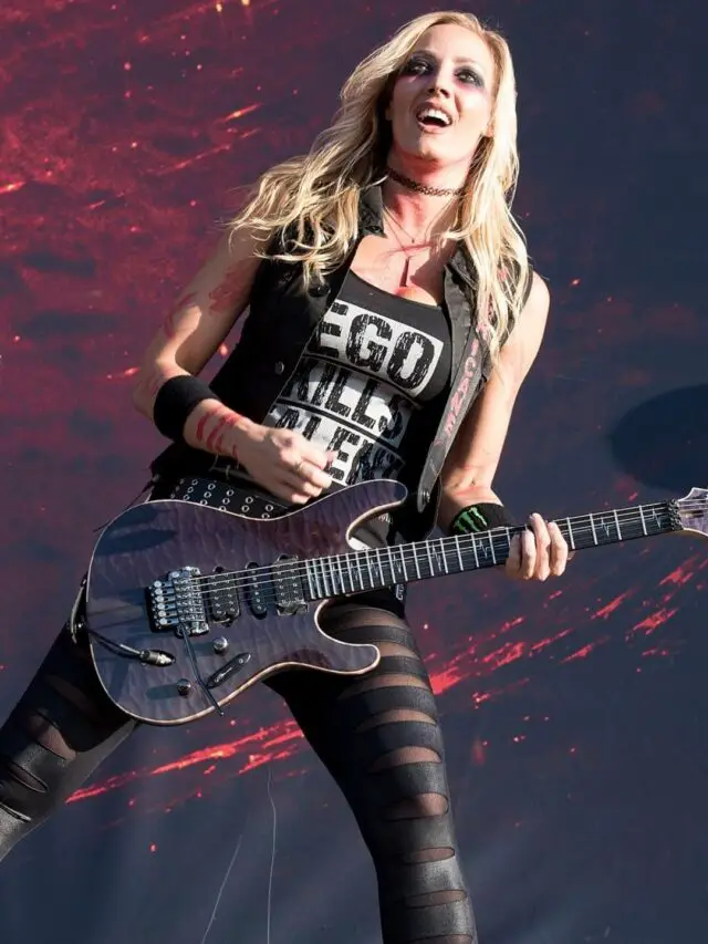 10 AWESOME FEMALE GUITARISTS OF THIS TIME - Silent Guitar